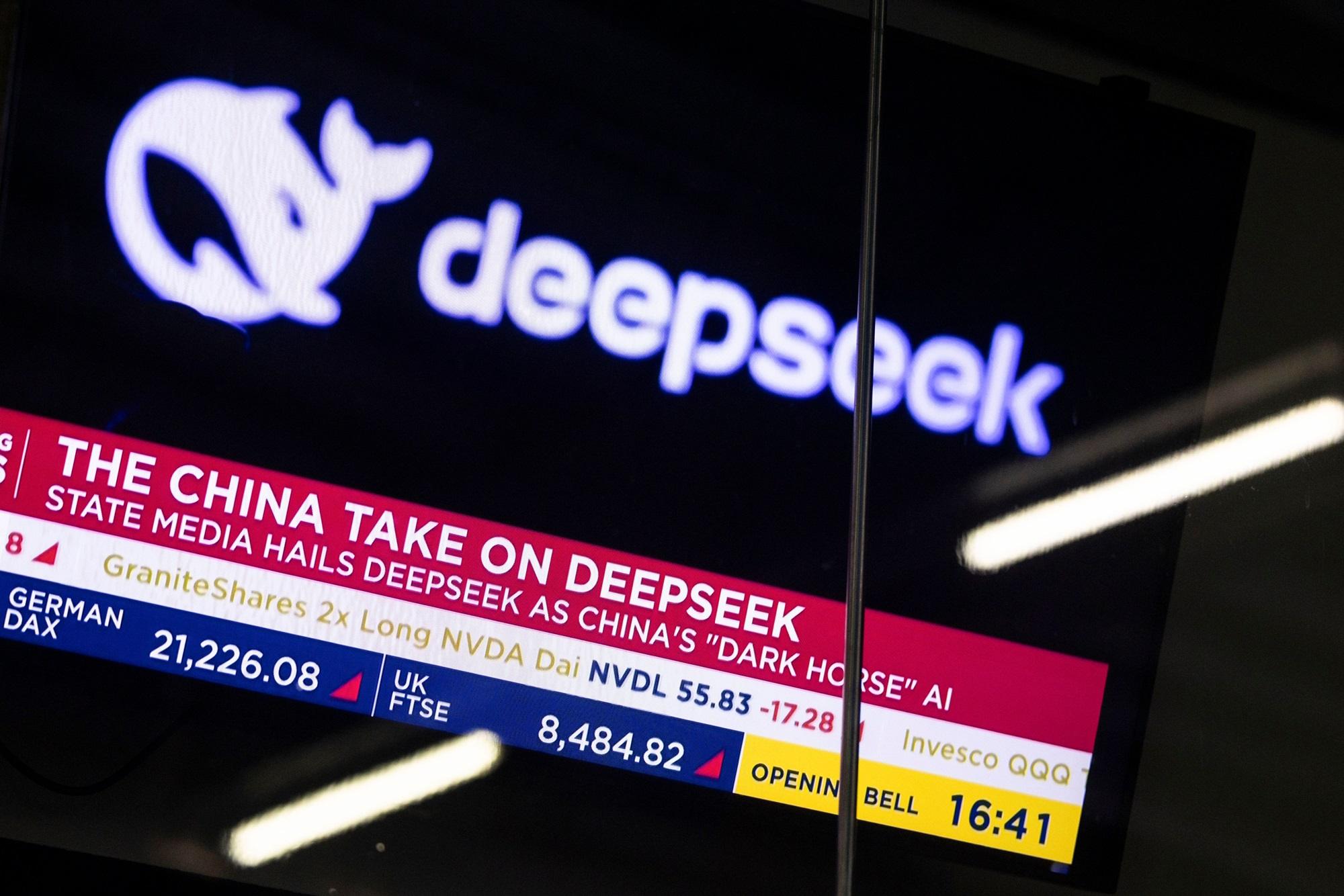 Chińskie AI wstrząsnęło światem. DeepSeek jest darmowy i dobry