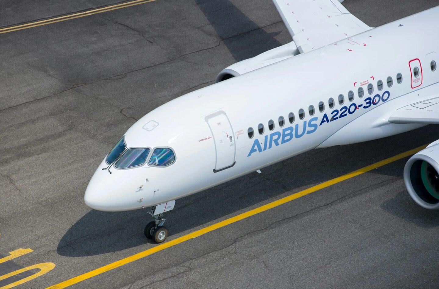 LOT szykuje się na przyjęcie Airbusów A220. Będzie potrzebował nowych pracowników - XYZ