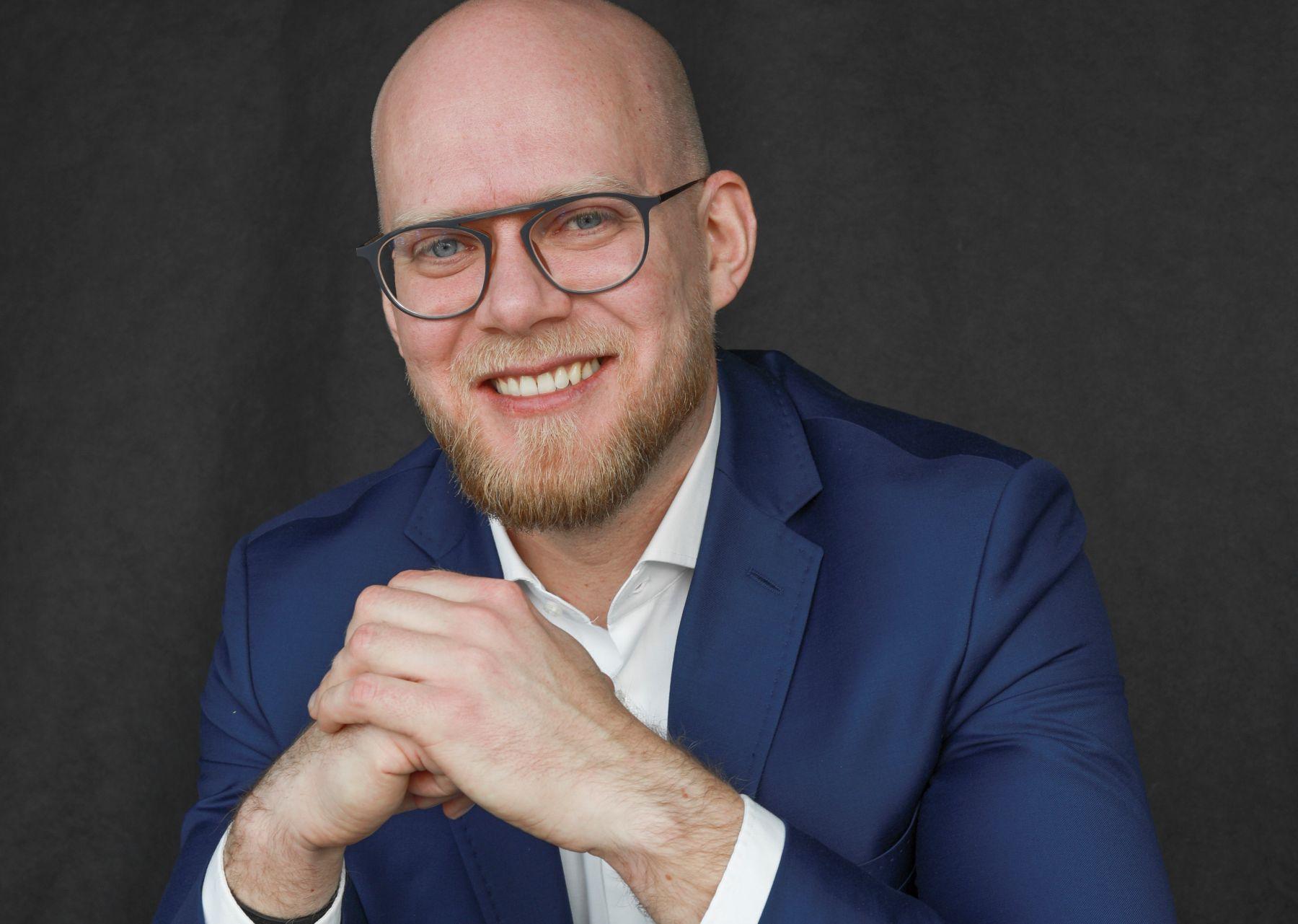 eSky schodzi na ziemię. Wakacje pod marką Thomas Cook sprzeda w ...