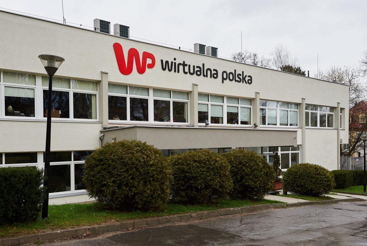 Wirtualna Polska sprzedaje właściciela platform rezerwacji lotów Invia ...