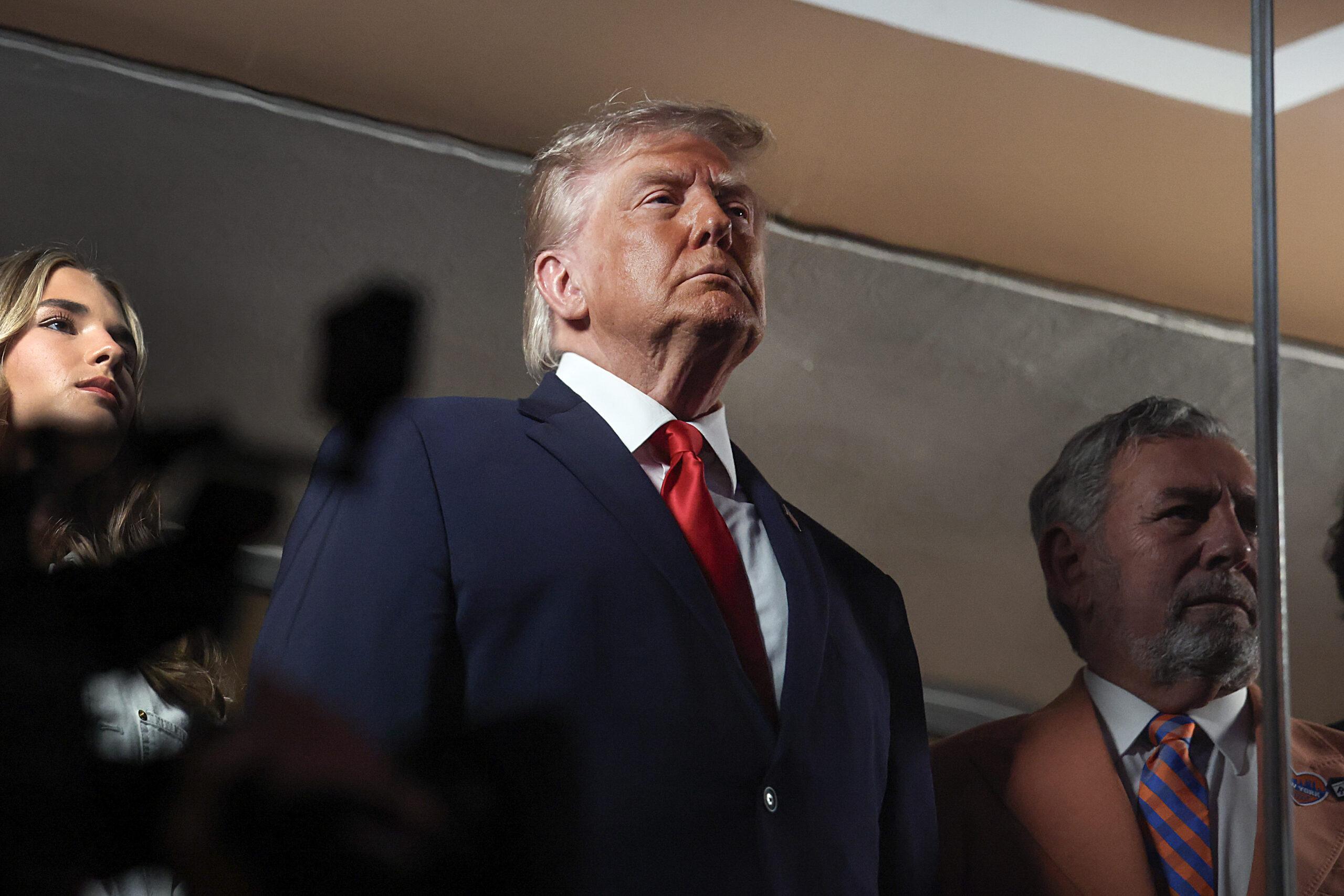 Donald Trump: przejmiemy kontrolę nad irańską ropą i gazem. Tak, jak to ...